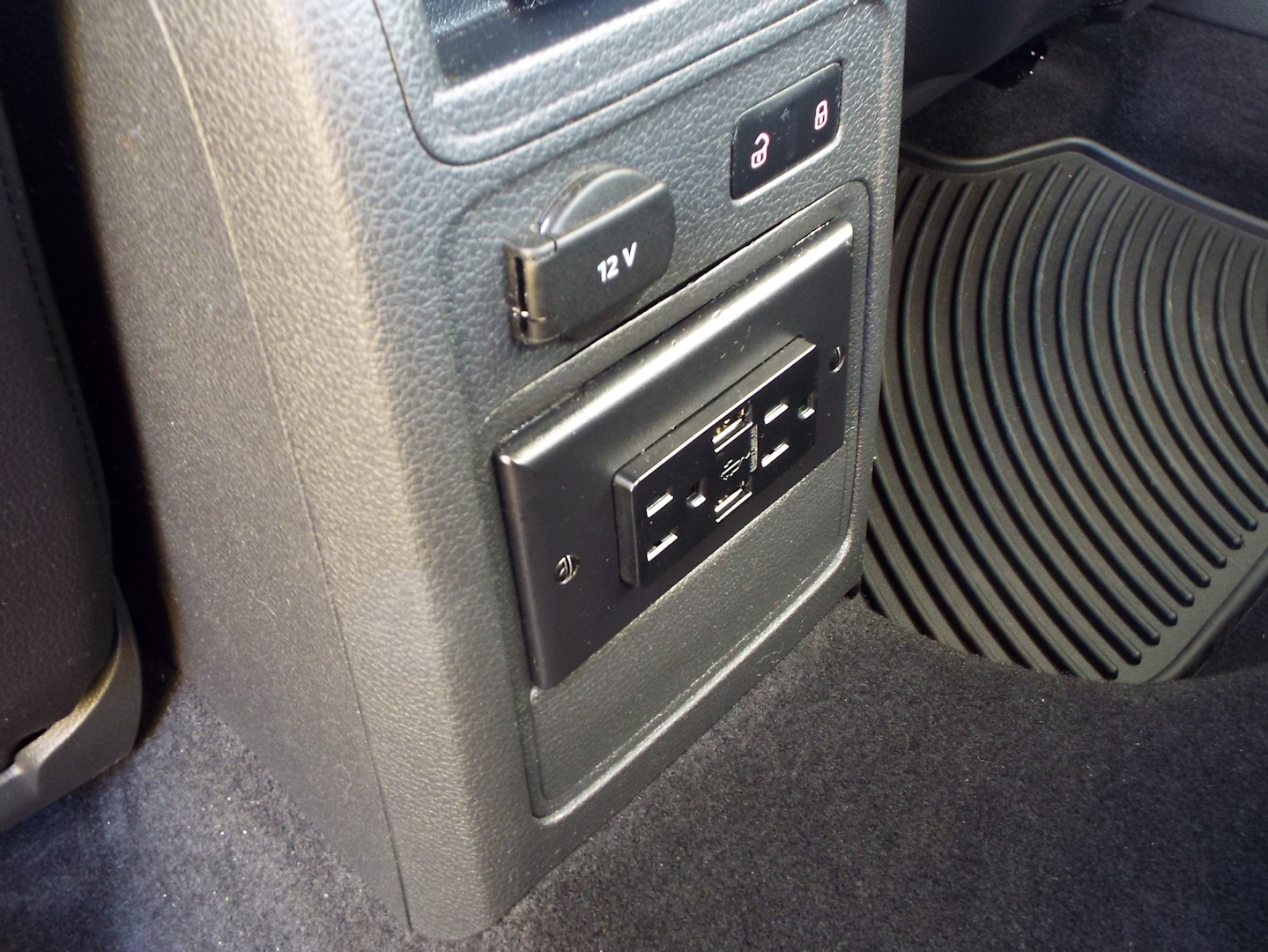 mk6_centerconsole-cleanpower | Stealth GTI