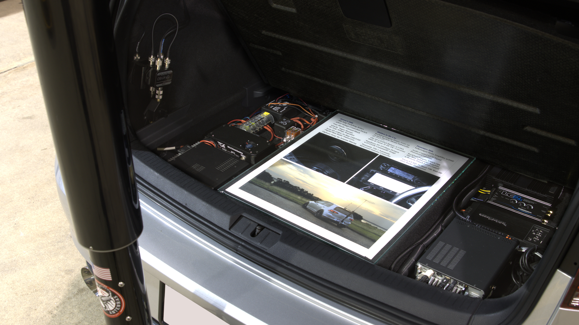 Trunk-Display-01-NoPlate-169-1920 | Stealth GTI