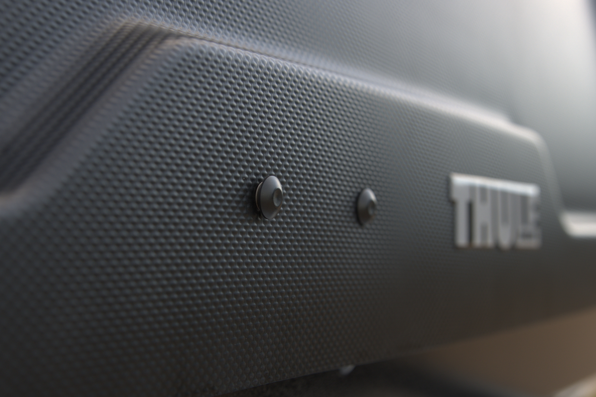 Thule-Rivet-01-1920 | Stealth GTI